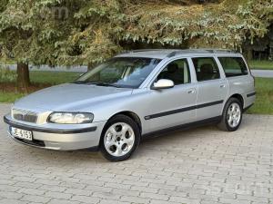 Volvo V70 2002 Jelgava, ar dzinēja tilpumu 2.40 L un nobraukumu 249 tūkst. km par 1650 €, foto 2 vietnē AUTOMOTO.COM.LV