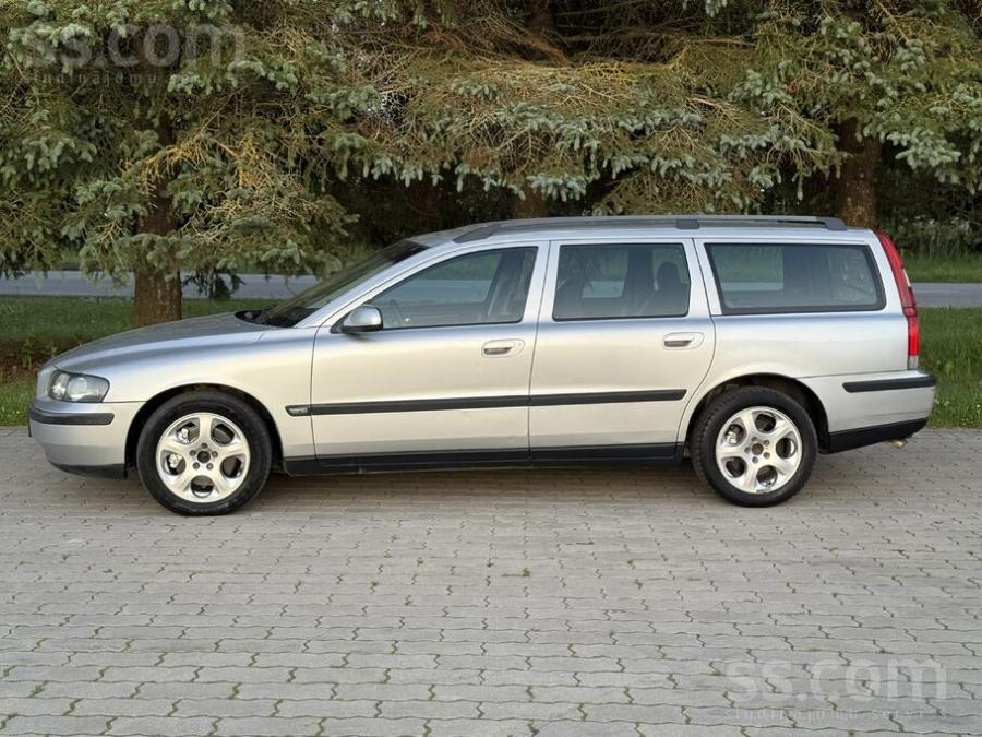 Volvo V70 2002 Jelgava, ar dzinēja tilpumu 2.40 L un nobraukumu 249 tūkst. km par 1650 €, foto 3 vietnē AUTOMOTO.COM.LV