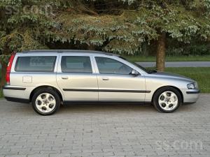 Volvo V70 2002 Jelgava, ar dzinēja tilpumu 2.40 L un nobraukumu 249 tūkst. km par 1650 €, foto 4 vietnē AUTOMOTO.COM.LV