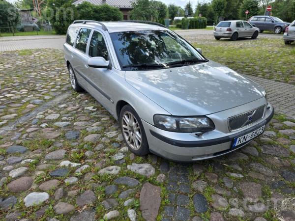 Volvo V70 2002 Aizkraukle, ar dzinēja tilpumu 2.40 L un nobraukumu 411 tūkst. km par 1299 €, foto 2 vietnē AUTOMOTO.COM.LV