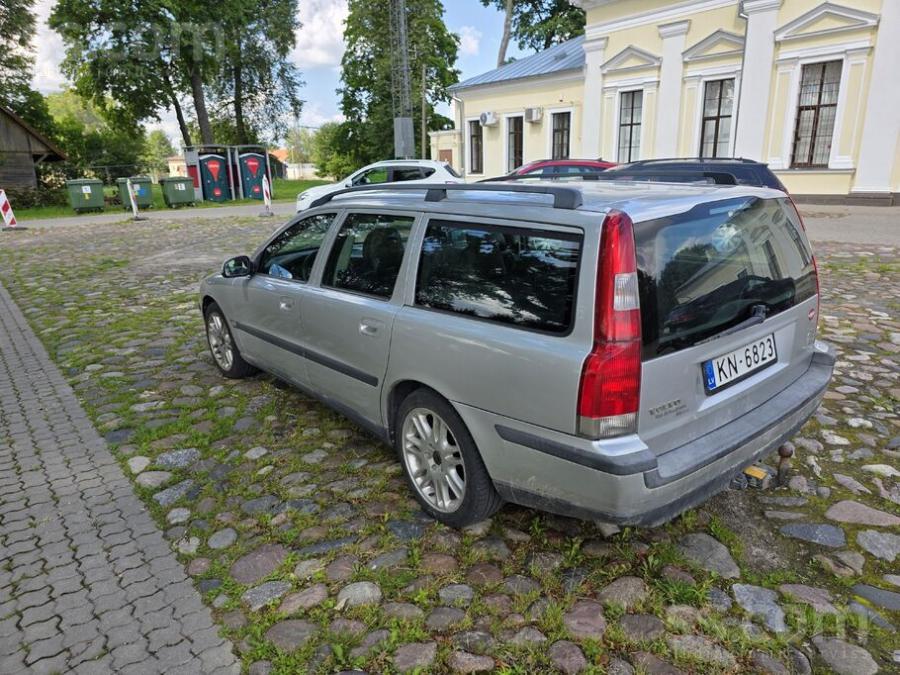 Volvo V70 2002 Aizkraukle, ar dzinēja tilpumu 2.40 L un nobraukumu 411 tūkst. km par 1299 €, foto 5 vietnē AUTOMOTO.COM.LV