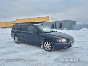 Volvo V70 2002 in Saue, with an engine capacity of 2.40 L and mileage of 434 thousand km for 2900 €, photo 4 on AUTOMOTO.COM.LV