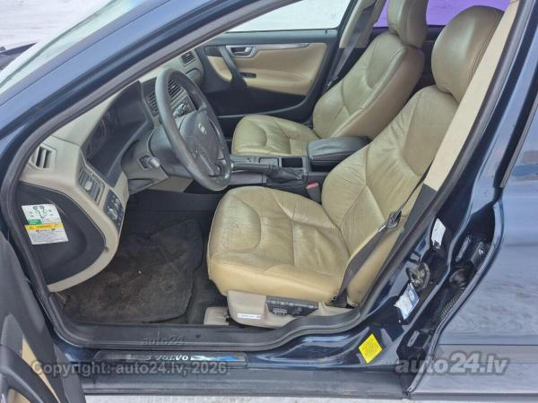 Volvo V70 2002 Saue, ar dzinēja tilpumu 2.40 L un nobraukumu 434 tūkst. km par 2900 €, foto 5 vietnē AUTOMOTO.COM.LV