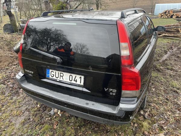 Volvo V70 2002 Viļņa, ar dzinēja tilpumu 2.40 L un nobraukumu 386 tūkst. km par 500 €, foto 4 vietnē AUTOMOTO.COM.LV