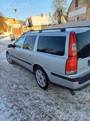 Volvo V70 2002 Daugavpils, ar dzinēja tilpumu 2.40 L un nobraukumu 412 tūkst. km par 1800 €, foto 4 vietnē AUTOMOTO.COM.LV