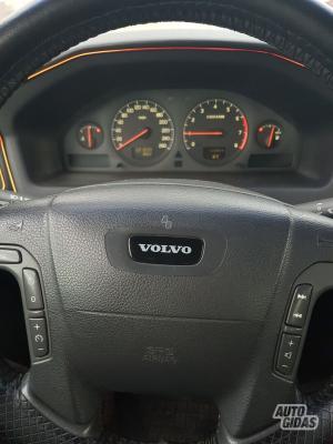 Volvo V70 2002 in Joniskis, with an engine capacity of 2.40 L and mileage of 323 thousand km for 1820 €, photo 5 on AUTOMOTO.COM.LV