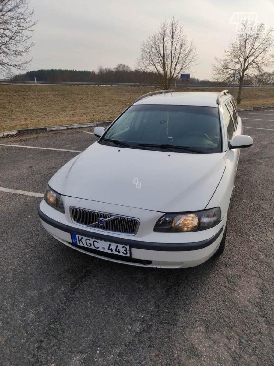 Volvo V70 2002 in Plunge, with an engine capacity of 2.40 L and mileage of 500 thousand km for 500 €, photo 2 on AUTOMOTO.COM.LV