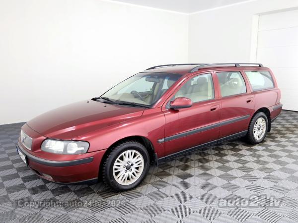 Volvo V70 2002 Tallina, ar dzinēja tilpumu 2.40 L un nobraukumu 286 tūkst. km par 799 €, foto 2 vietnē AUTOMOTO.COM.LV