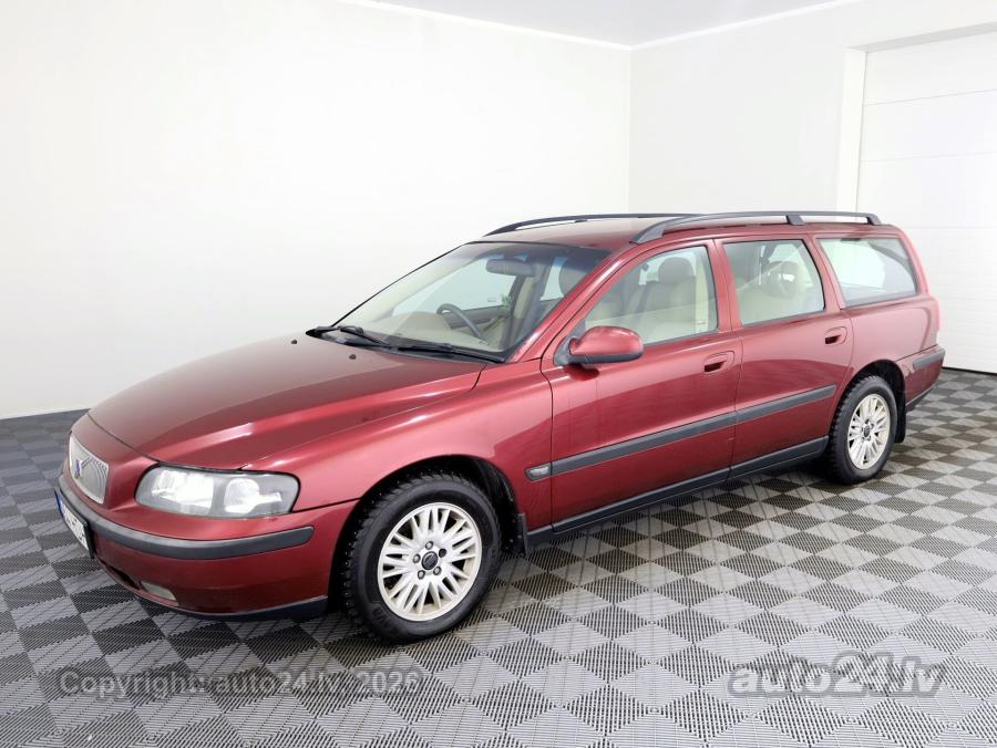Volvo V70 2002 in Tallinn, with an engine capacity of 2.40 L and mileage of 286 thousand km for 799 €, photo 3 on AUTOMOTO.COM.LV