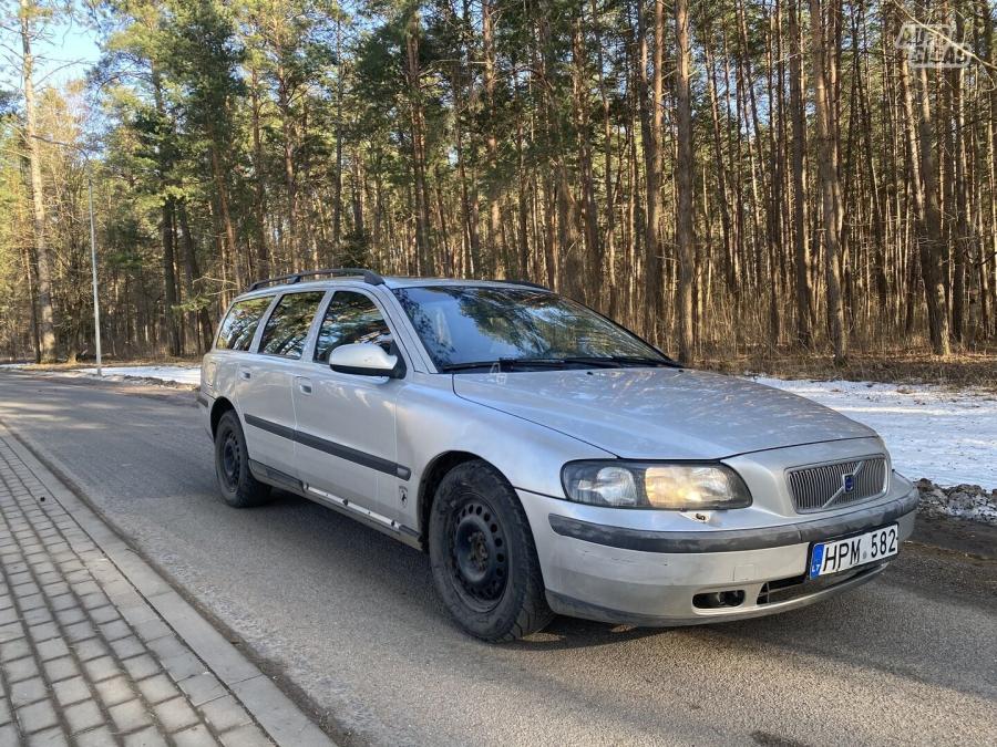 Volvo V70 2002 Ukmergė, ar dzinēja tilpumu 2.40 L un nobraukumu 368 tūkst. km par 900 €, foto 3 vietnē AUTOMOTO.COM.LV