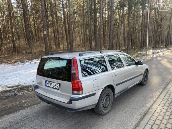 Volvo V70 2002 Ukmergė, ar dzinēja tilpumu 2.40 L un nobraukumu 368 tūkst. km par 900 €, foto 3 vietnē AUTOMOTO.COM.LV