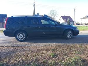 Volvo V70 2002 Raseiniai, ar dzinēja tilpumu 2.40 L un nobraukumu 350 tūkst. km par 1000 €, foto 4 vietnē AUTOMOTO.COM.LV
