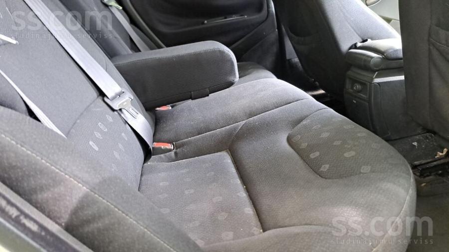 Volvo V70 2002 Daugavpils, ar dzinēja tilpumu 2.40 L un nobraukumu 329 tūkst. km par 1450 €, foto 19 vietnē AUTOMOTO.COM.LV