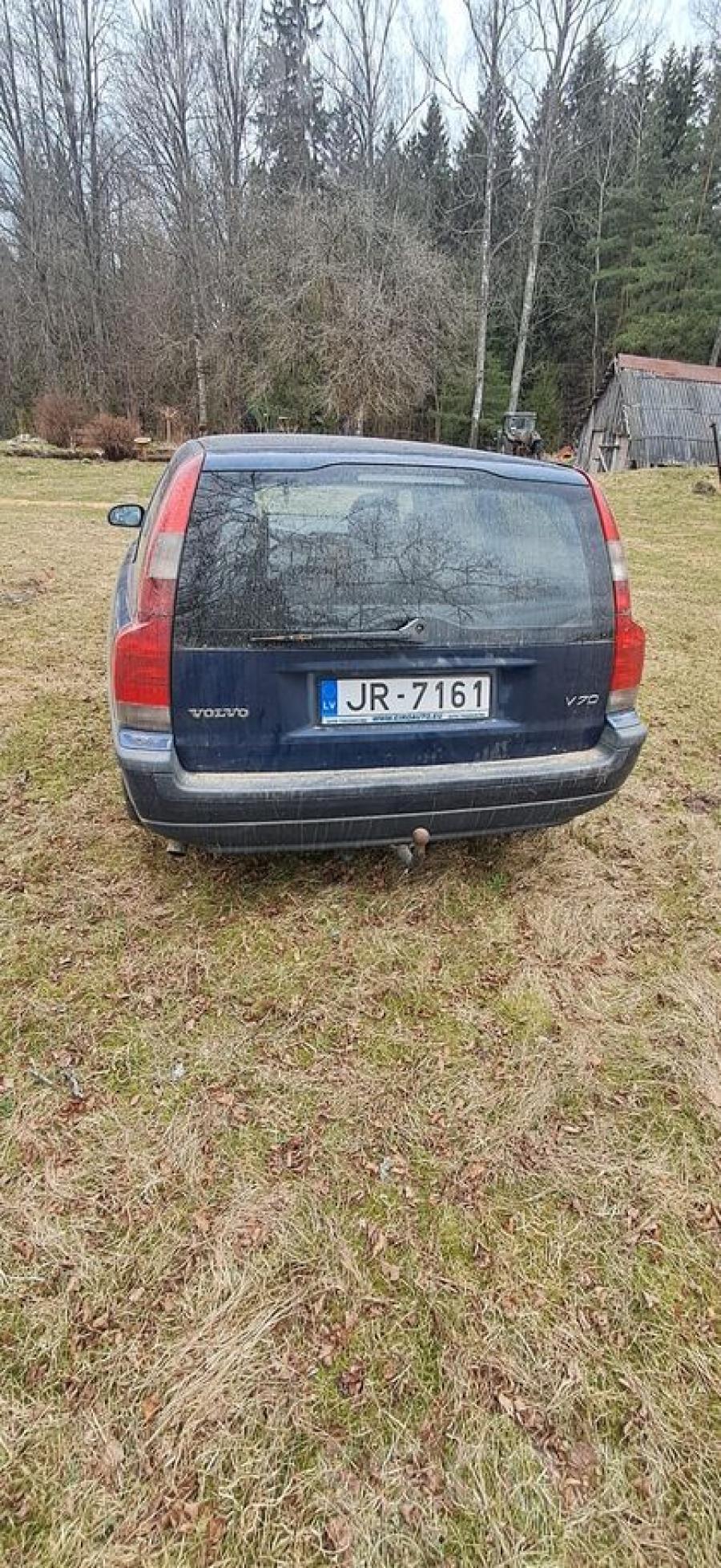 Volvo V70 2002 Krāslava, ar dzinēja tilpumu 2.40 L un nobraukumu 380 tūkst. km par 500 €, foto 4 vietnē AUTOMOTO.COM.LV