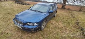Volvo V70 2002 Krāslava, ar dzinēja tilpumu 2.40 L un nobraukumu 380 tūkst. km par 500 €, foto 5 vietnē AUTOMOTO.COM.LV
