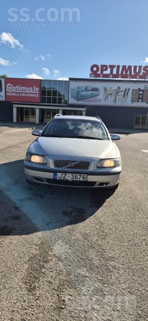 Volvo V70 2002 in Madona, with an engine capacity of 2.50 L and mileage of 504 thousand km for 1050 €, photo  on AUTOMOTO.COM.LV