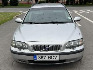 Volvo V70 2002 Narva, ar dzinēja tilpumu 2.40 L un nobraukumu 310 tūkst. km par 999 €, foto 4 vietnē AUTOMOTO.COM.LV