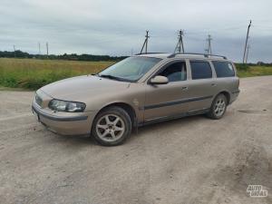 Вольво В70 2002 в Пакруойис, объемом двигателя 2.40 л и пробегом 425 тыс. км за 850 €, фото  на AUTOMOTO.COM.LV