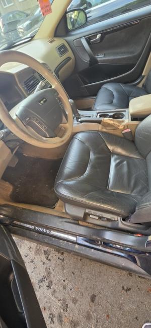 Volvo V70 2002 in Tallinn, with an engine capacity of 0.00 L and mileage of 425 thousand km for 1000 €, photo 21 on AUTOMOTO.COM.LV