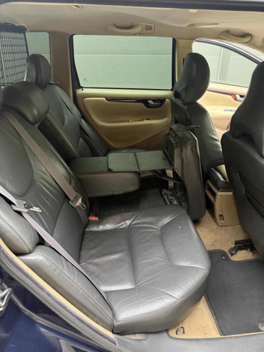 Volvo V70 2002 Tallina, ar dzinēja tilpumu 2.40 L un nobraukumu 400 tūkst. km par 1500 €, foto 10 vietnē AUTOMOTO.COM.LV