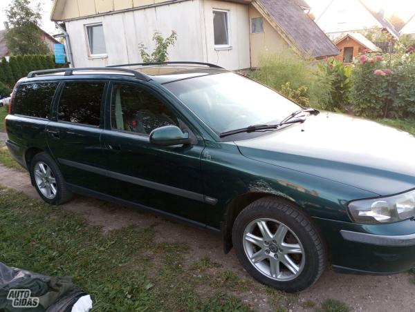 Volvo V70 2002 in Salcininkai, with an engine capacity of 2.40 L and mileage of 430 thousand km for 1500 €, photo 7 on AUTOMOTO.COM.LV