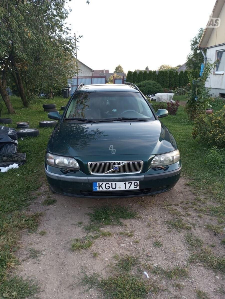 Volvo V70 2002 in Salcininkai, with an engine capacity of 2.40 L and mileage of 430 thousand km for 1500 €, photo 9 on AUTOMOTO.COM.LV