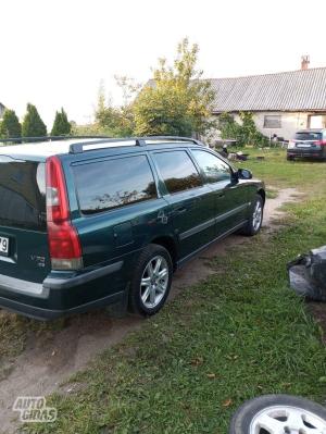 Volvo V70 2002 in Salcininkai, with an engine capacity of 2.40 L and mileage of 430 thousand km for 1500 €, photo 10 on AUTOMOTO.COM.LV