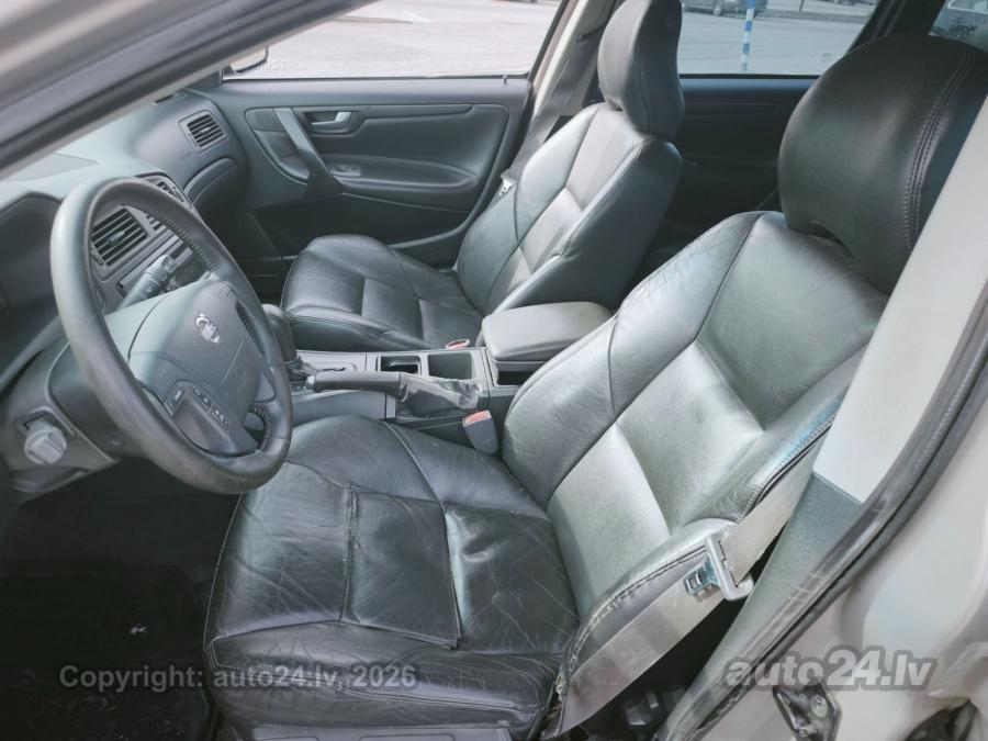 Volvo V70 2002 Tartu, ar dzinēja tilpumu 2.40 L un nobraukumu 0 tūkst. km par 1799 €, foto 8 vietnē AUTOMOTO.COM.LV