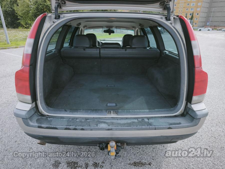 Volvo V70 2002 Tartu, ar dzinēja tilpumu 2.40 L un nobraukumu 0 tūkst. km par 1799 €, foto 11 vietnē AUTOMOTO.COM.LV
