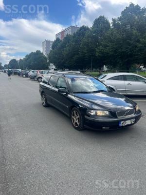 Volvo V70 2002 in Riga, with an engine capacity of 2.40 L and mileage of 485 thousand km for 1200 €, photo 3 on AUTOMOTO.COM.LV