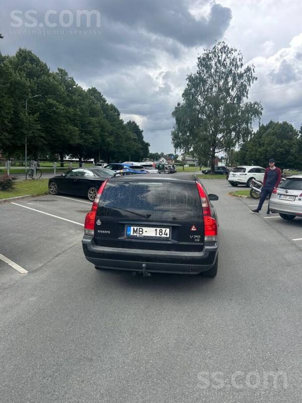 Volvo V70 2002 in Riga, with an engine capacity of 2.40 L and mileage of 485 thousand km for 1200 €, photo 6 on AUTOMOTO.COM.LV