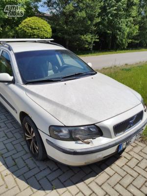 Volvo V70 2002 Viļņa, ar dzinēja tilpumu 2.40 L un nobraukumu 270 tūkst. km par 500 €, foto 3 vietnē AUTOMOTO.COM.LV