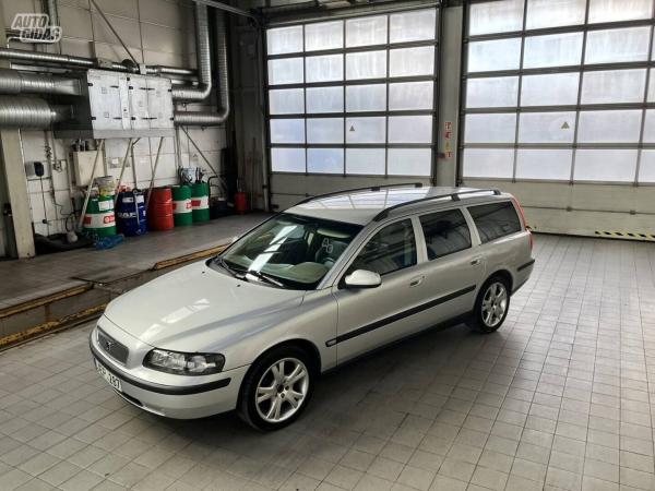 Вольво В70 2002 в Клайпеда на AUTOMOTO.COM.LV Вольво В70 2002 в Клайпеда, объемом двигателя 2.40 л и пробегом 380 тыс. км за 1700 €, фото 1 на AUTOMOTO.COM.LV