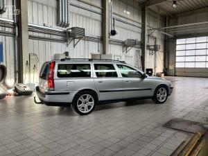 Volvo V70 2002 Klaipėda, ar dzinēja tilpumu 2.40 L un nobraukumu 380 tūkst. km par 1700 €, foto 5 vietnē AUTOMOTO.COM.LV
