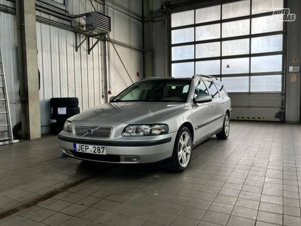 Вольво В70 2002 в Клайпеда на AUTOMOTO.COM.LV Вольво В70 2002 в Клайпеда, объемом двигателя 2.40 л и пробегом 380 тыс. км за 1700 €, фото 7 на AUTOMOTO.COM.LV