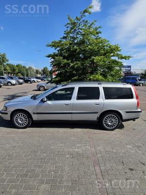 Volvo V70 2003 Liepāja, ar dzinēja tilpumu 2.40 L un nobraukumu 0 tūkst. km par 625 €, foto 1 vietnē AUTOMOTO.COM.LV