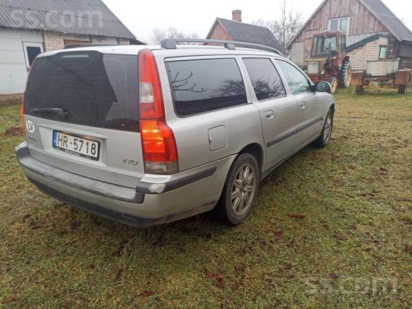 Volvo V70 2003 Daugavpils, ar dzinēja tilpumu 2.40 L un nobraukumu 391 tūkst. km par 950 €, foto 6 vietnē AUTOMOTO.COM.LV