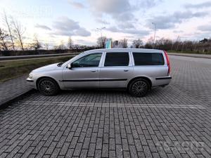 Volvo V70 2003 Ventspils, ar dzinēja tilpumu 2.40 L un nobraukumu 322 tūkst. km par 2000 €, foto 2 vietnē AUTOMOTO.COM.LV