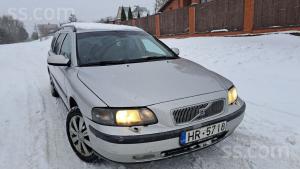 Volvo V70 2003 in Daugavpils, with an engine capacity of 2.40 L and mileage of 388 thousand km for 1450 €, photo 3 on AUTOMOTO.COM.LV