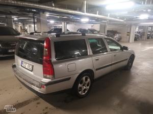 Volvo V70 2003 in Klaipeda, with an engine capacity of 2.40 L and mileage of 320 thousand km for 750 €, photo 3 on AUTOMOTO.COM.LV