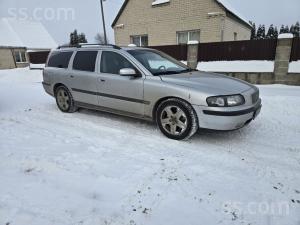 Volvo V70 2003 in Riga, with an engine capacity of 2.40 L and mileage of 518 thousand km for 1200 €, photo 2 on AUTOMOTO.COM.LV
