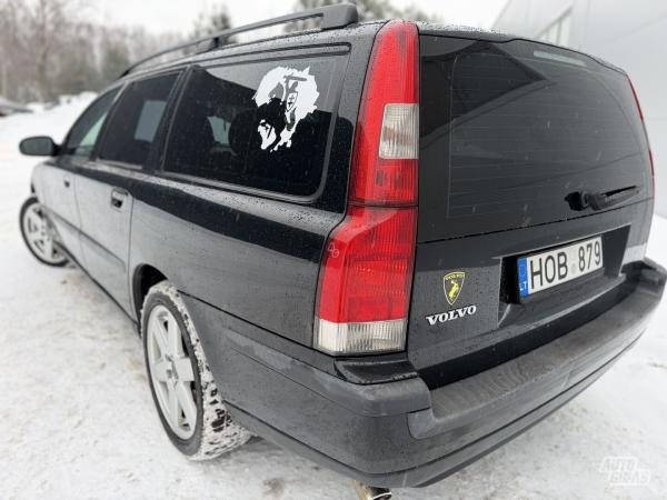 Volvo V70 2003 in Utena, with an engine capacity of 2.40 L and mileage of 435 thousand km for 1650 €, photo 7 on AUTOMOTO.COM.LV