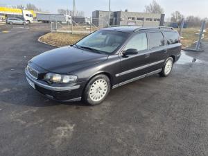 Volvo V70 2003 Šauļi, ar dzinēja tilpumu 2.40 L un nobraukumu 410 tūkst. km par 1400 €, foto  vietnē AUTOMOTO.COM.LV