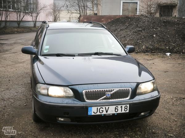 Volvo V70 2003 Telšiai, ar dzinēja tilpumu 2.40 L un nobraukumu 310 tūkst. km par 1000 €, foto 7 vietnē AUTOMOTO.COM.LV