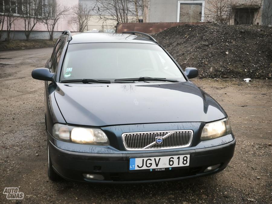 Volvo V70 2003 Telšiai, ar dzinēja tilpumu 2.40 L un nobraukumu 310 tūkst. km par 1000 €, foto 7 vietnē AUTOMOTO.COM.LV