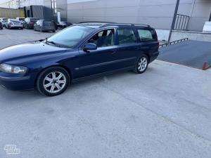 Volvo V70 2003 in Vilnius, with an engine capacity of 2.40 L and mileage of 492 thousand km for 1350 €, photo 4 on AUTOMOTO.COM.LV
