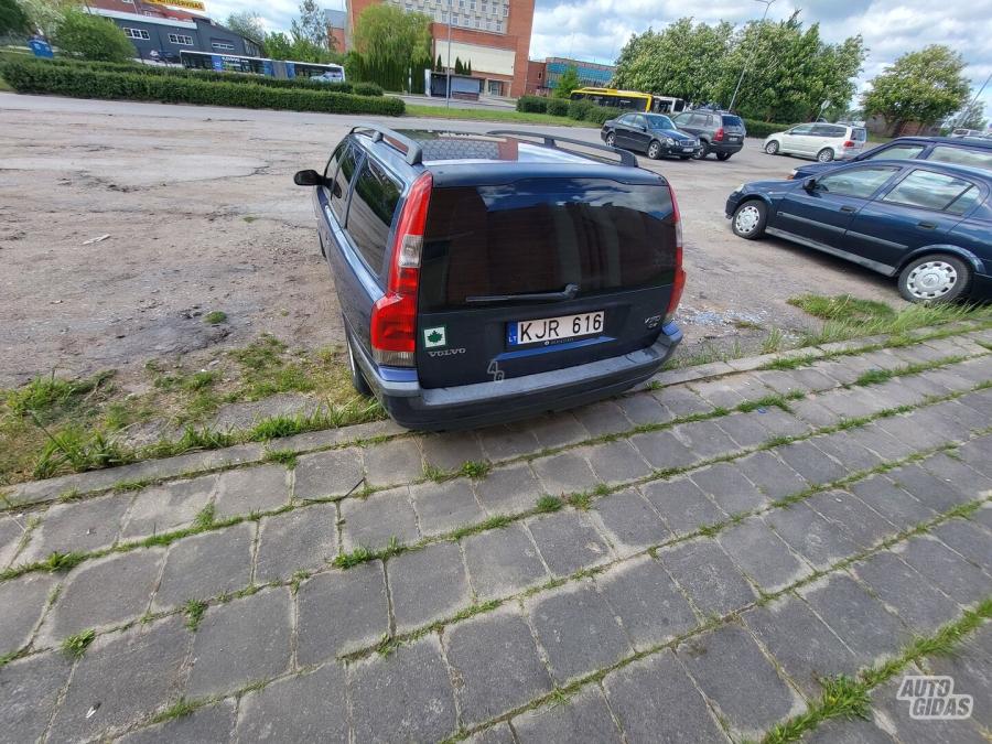 Volvo V70 2003 Šauļi, ar dzinēja tilpumu 2.40 L un nobraukumu 478 tūkst. km par 700 €, foto 6 vietnē AUTOMOTO.COM.LV