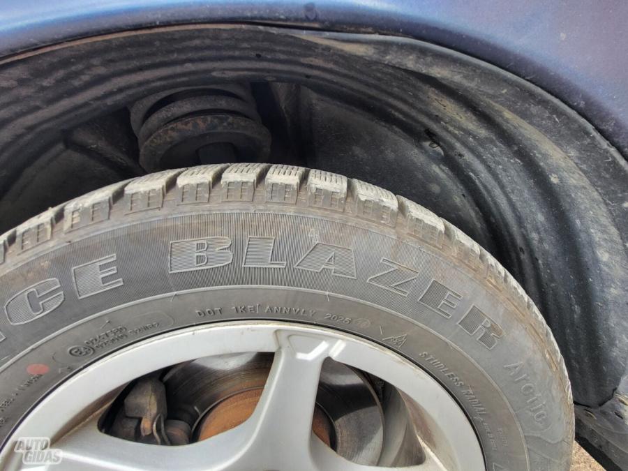 Volvo V70 2003 Šauļi, ar dzinēja tilpumu 2.40 L un nobraukumu 478 tūkst. km par 700 €, foto 9 vietnē AUTOMOTO.COM.LV