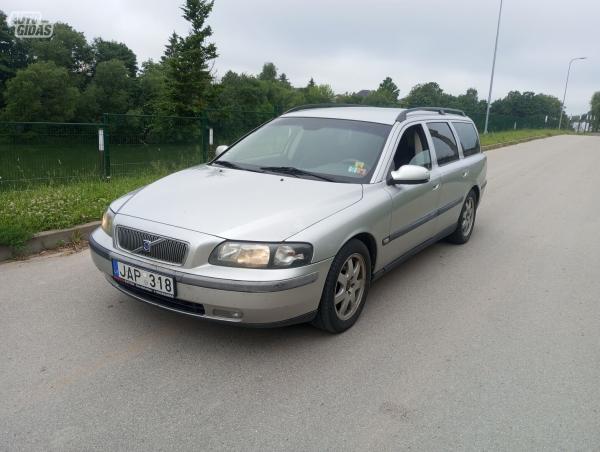 Volvo V70 2003 in Kaunas, with an engine capacity of 2.40 L and mileage of 346 thousand km for 899 €, photo 1 on AUTOMOTO.COM.LV