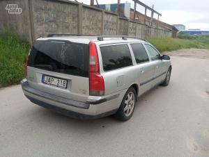 Volvo V70 2003 Kauņa, ar dzinēja tilpumu 2.40 L un nobraukumu 346 tūkst. km par 899 €, foto 6 vietnē AUTOMOTO.COM.LV
